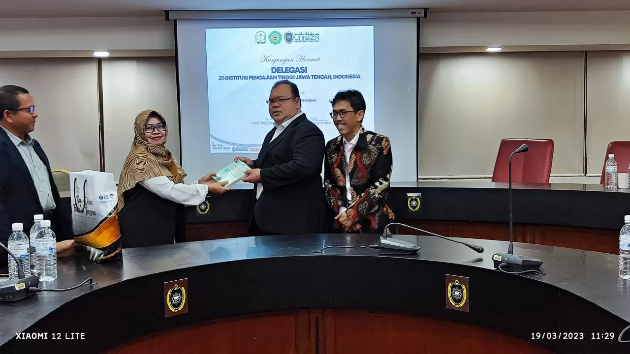 Universitas Nahdlatul Ulama Al Ghazali Cilacap menjalin kerjasama dengan Universiti Sultan ...